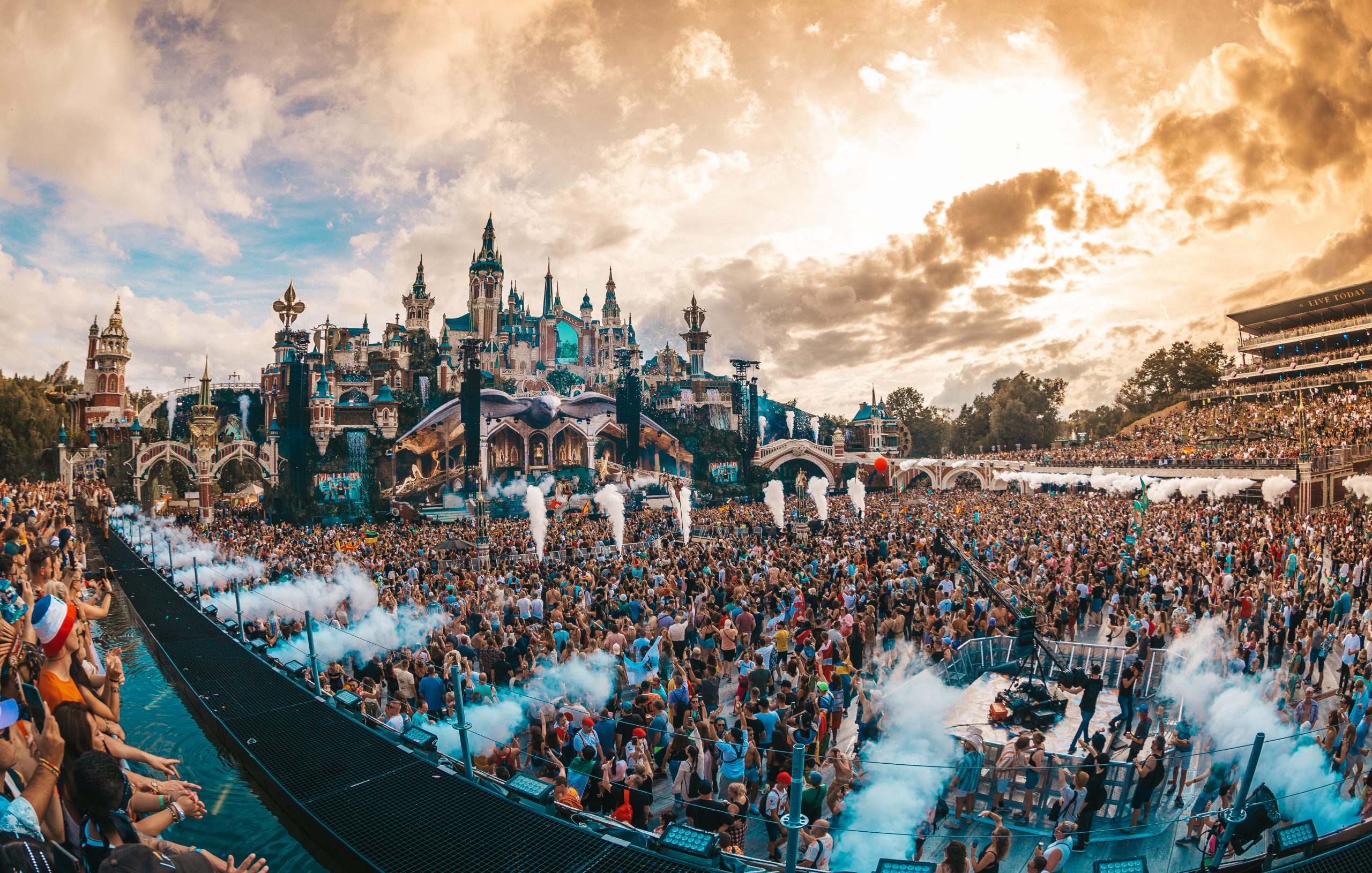 Tomorrowland Belgium - Rapsody Travel